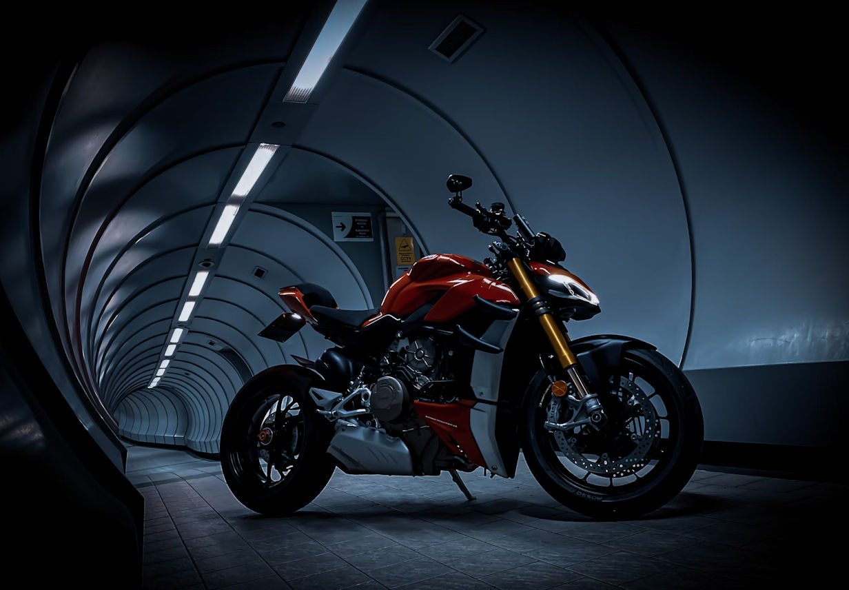 The History of the Motorcycle - 5 Minute History